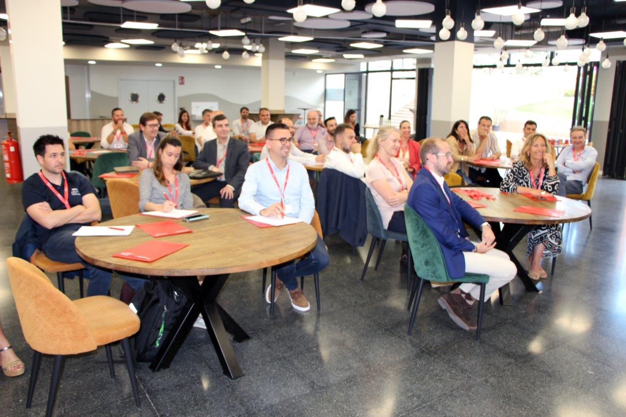 Florida Universitària celebra su I Café Logístico - Florida Universitària